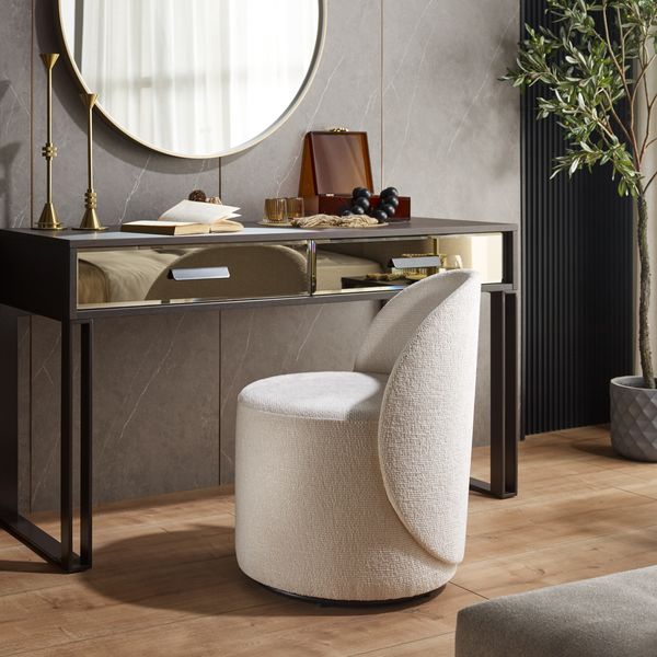 Petals Dresser Chair - ABYAT